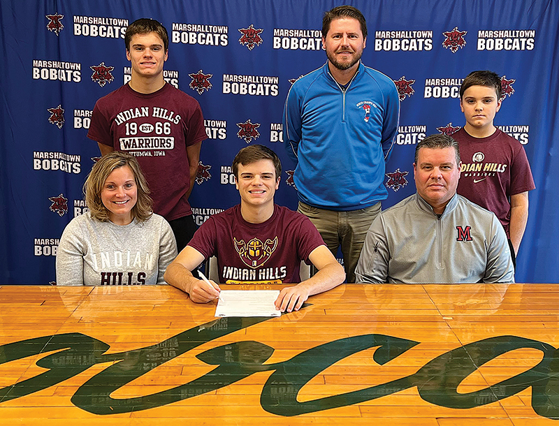 Greazel signs with Indian Hills | News, Sports, Jobs - Times Republican